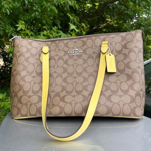 Coach | Bags | Coach Ch54 Gallery Tote Signature Canvas Leather ...